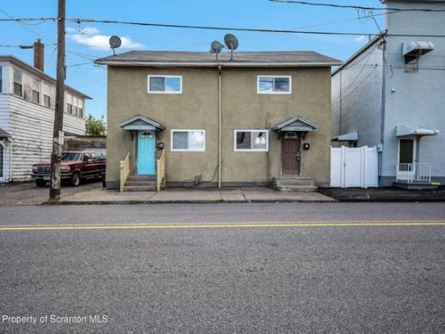 3 Br, 1 bath, Apartment 333 Oak Street