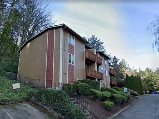 3 Br, 1 bath, Apartment 3504 SW Beaverton Hillsdale Hwy