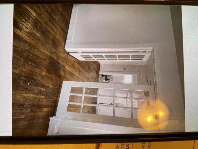 3 Br, 1 bath, Apartment 400 Center Street