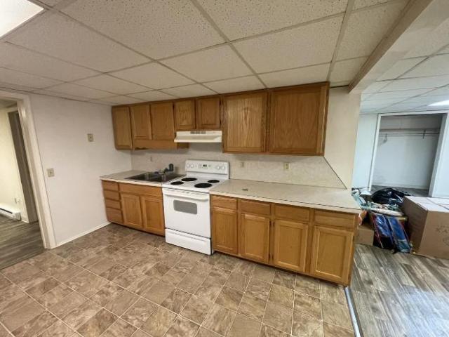 3 Br, 1 bath, Apartment 40 North Market Street