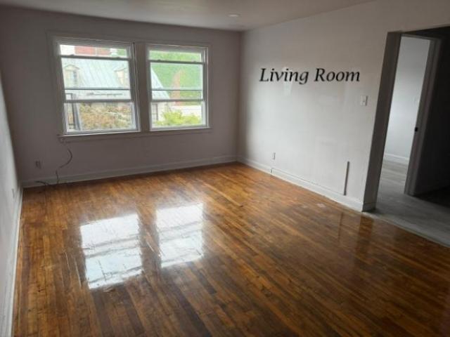 3 Br, 1 bath, Apartment 417 West Market Street