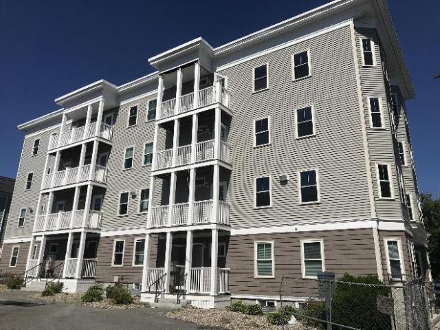 3 Br, 1 bath, Apartment 500 502 Moody Street