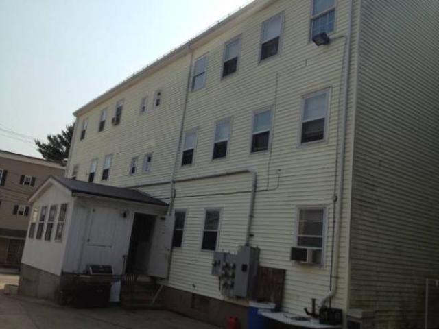 3 Br, 1 bath, Apartment 542 East School Street