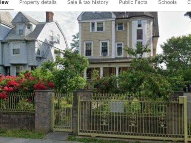 3 Br, 1 bath, Apartment 58 Chestnut Street