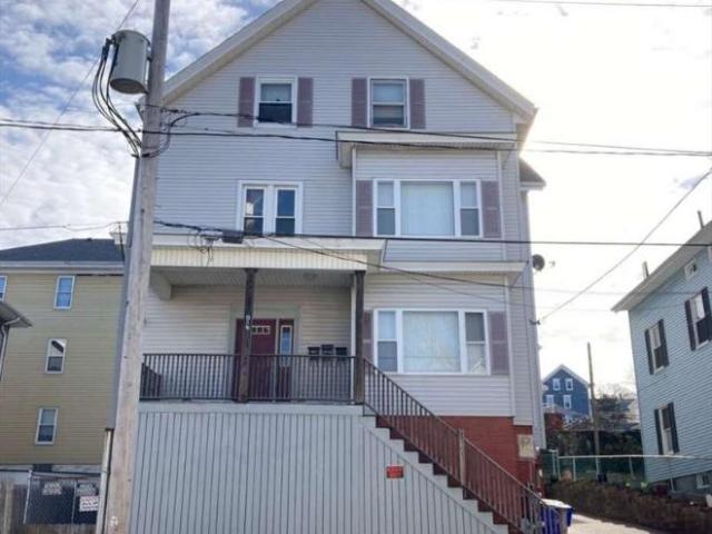 3 Br, 1 bath, Apartment 613 Durfee St