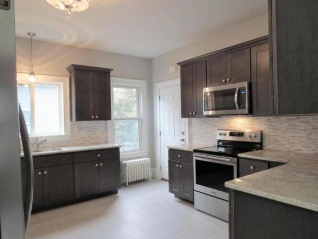 3 Br, 1 bath, Apartment 678 Hanover St
