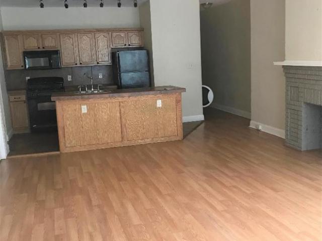 3 Br, 1 bath, Apartment 6705 Mcpherson Blvd