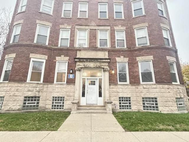3 Br, 1 bath, Apartment 6954 South Yale Avenue