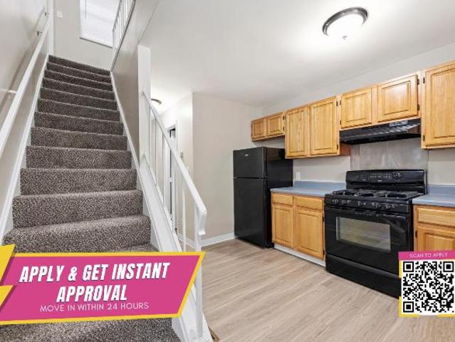3 Br, 1 bath, Apartment 755 Canonby Place
