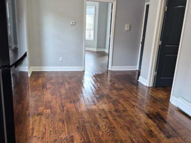 3 Br, 1 bath, Apartment 8 William Street
