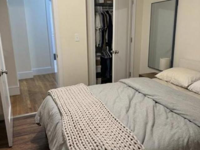 3 Br, 1 bath, Apartment 8 Benson Street