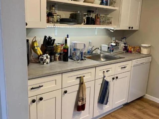 3 Br, 1 bath, Condo 400 Kingsboro Street