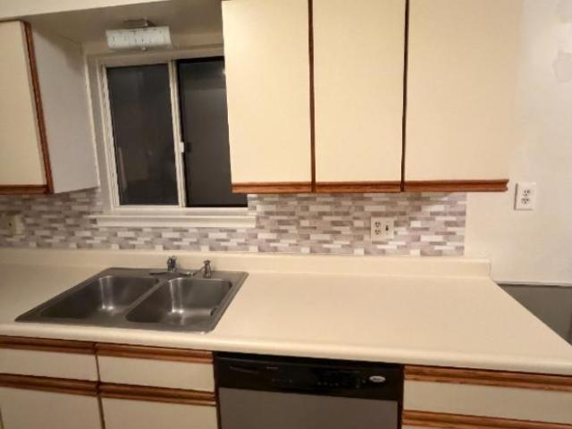 3 Br, 1 bath, Condo 411 Mcguigan Place