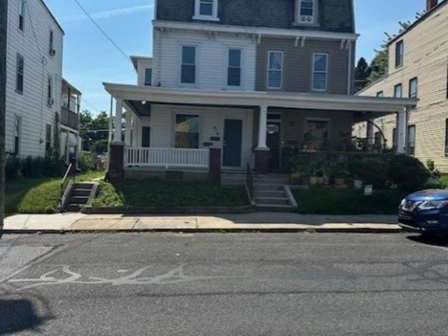 2 Br, 1 bath, Condo 414 N 3rd St