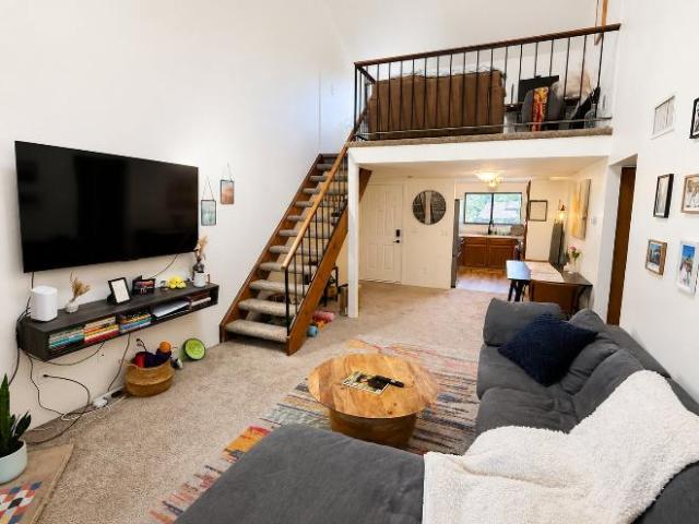 3 Br, 1 bath, Condo 418 Wright St