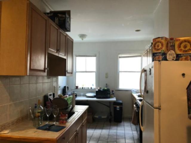 3 Br, 1 bath, Condo 41 Cunard Street