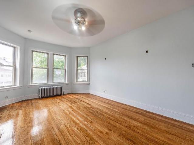 3 Br, 1 bath, Condo 4212 N Bernard