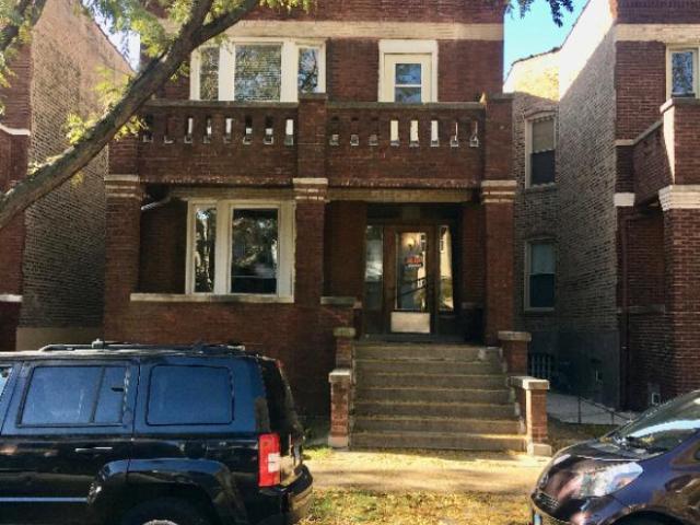 3 Br, 1 bath, Condo 4242 N Damen Ave