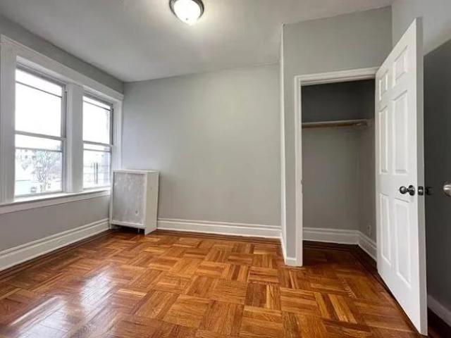 3 Br, 1 bath, Condo 424 Park Ave
