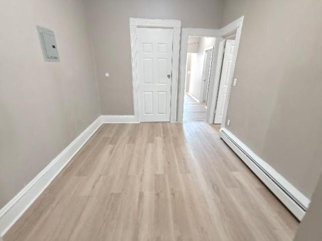 3 Br, 1 bath, Condo 429 River St