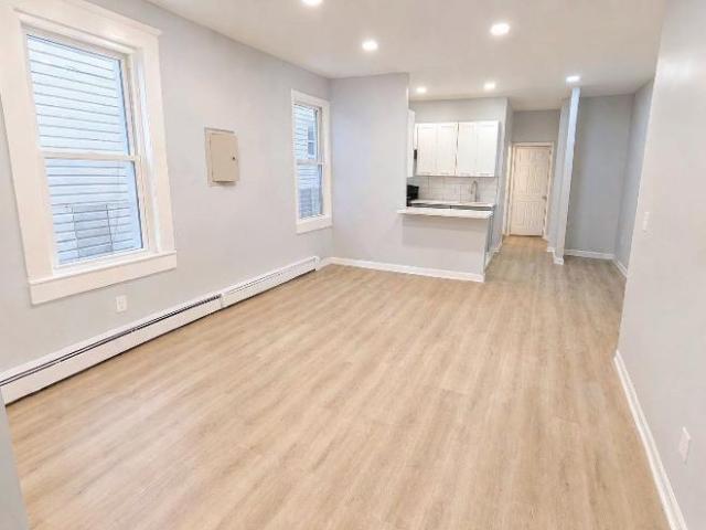 3 Br, 1 bath, Condo 445 Broadway