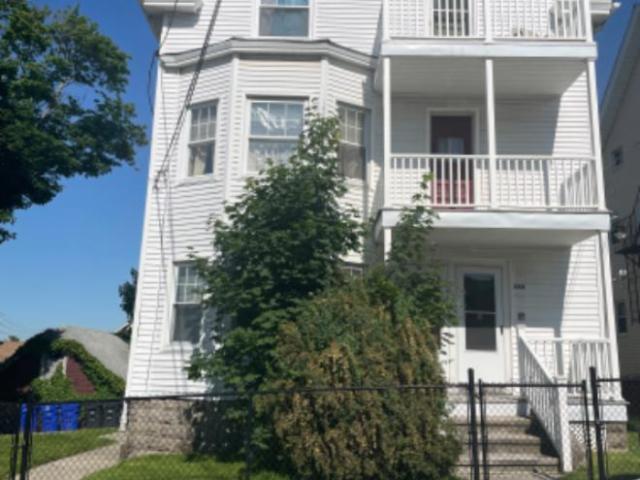 3 Br, 1 bath, Condo 458 East Ave