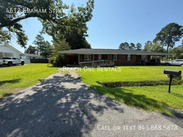 3 Br, 1 bath, Condo 4612 Graham St