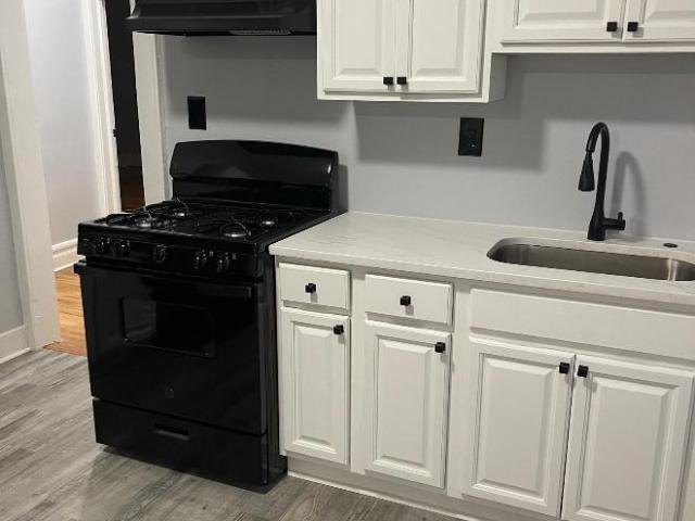 3 Br, 1 bath, Condo 46 Lincoln Pl