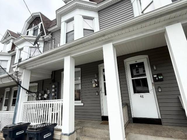 3 Br, 1 bath, Condo 48 W Union Blvd