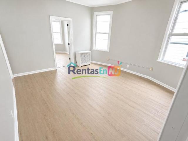 3 Br, 1 bath, Condo 49 Norwood St
