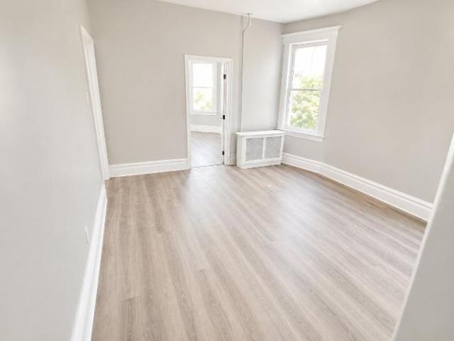 3 Br, 1 bath, Condo 49 Norwood St