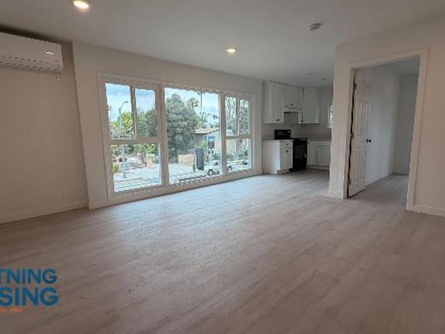 3 Br, 1 bath, Condo 5000 1/2 Coliseum St