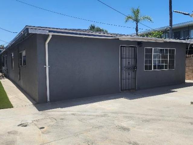 3 Br, 1 bath, Condo 5024 Santa Ana St