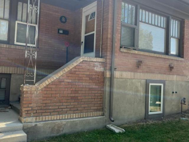 3 Br, 1 bath, Condo 509 4th St N