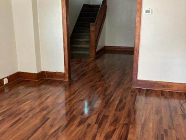 3 Br, 1 bath, Condo 50 Montgomery Ave