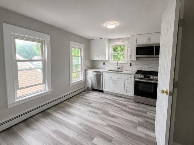 3 Br, 1 bath, Condo 521 Washington St