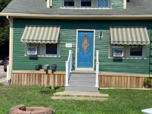 3 Br, 1 bath, Condo 533 Slocum Rd