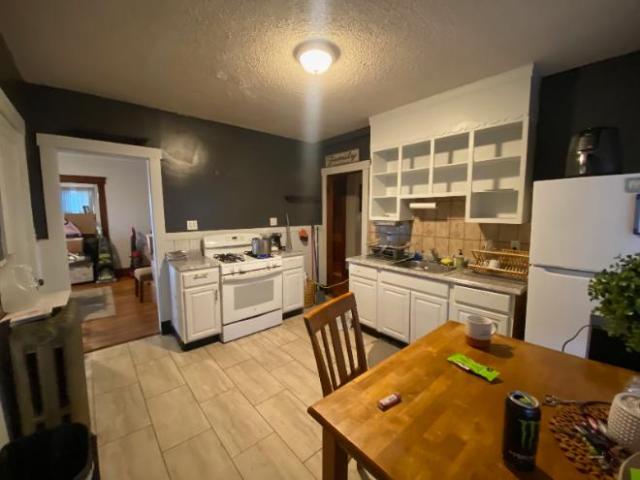 3 Br, 1 bath, Condo 57 Austin St