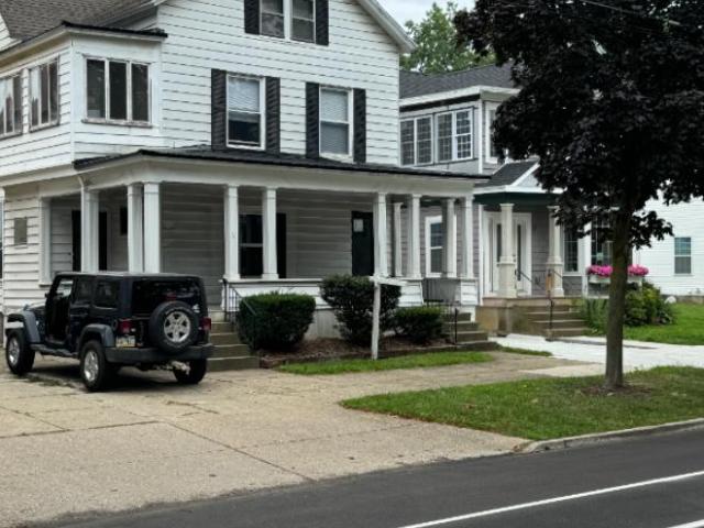 3 Br, 1 bath, Condo 549 W 10th St