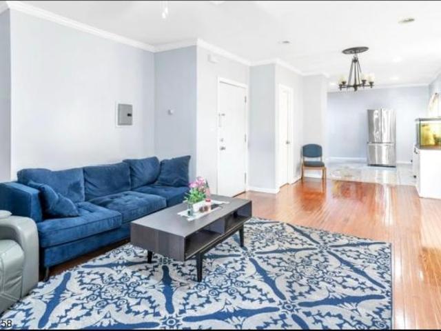 3 Br, 1 bath, Condo 54 Pamrapo Ave