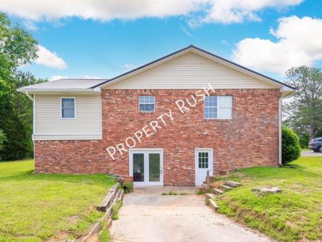 3 Br, 1 bath, Condo 56 Bell Rd