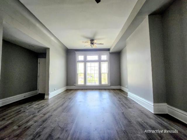 3 Br, 1 bath, Condo 5700 S Wabash Ave