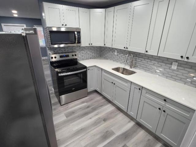 3 Br, 1 bath, Condo 5802 Nw 12th St