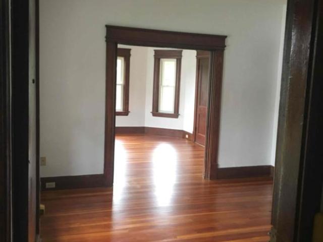 3 Br, 1 bath, Condo 59 Burrill Ave