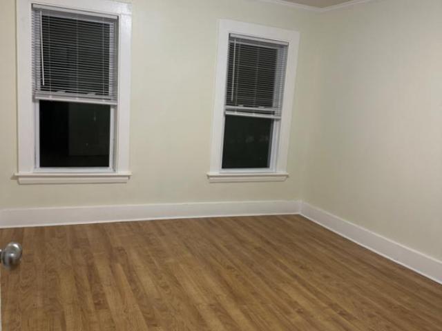 3 Br, 1 bath, Condo 59 Greenwood St
