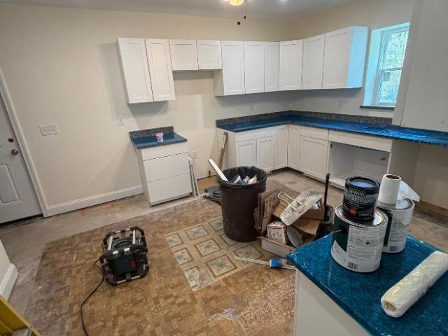 3 Br, 1 bath, Condo 5 Oak St