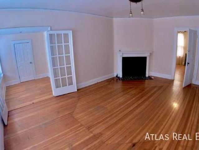 3 Br, 1 bath, Condo 604 N Weber Street