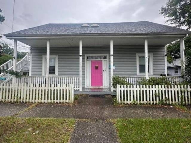 3 Br, 1 bath, Condo 618 Harnett St