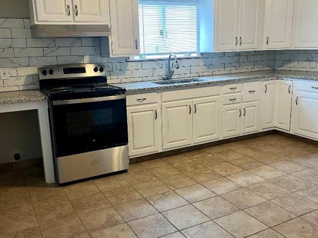 3 Br, 1 bath, Condo 625 Miller St