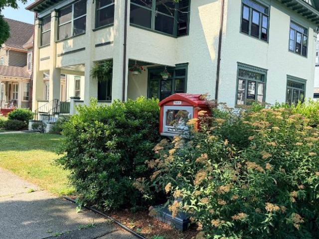 3 Br, 1 bath, Condo 62 Firglade Ave